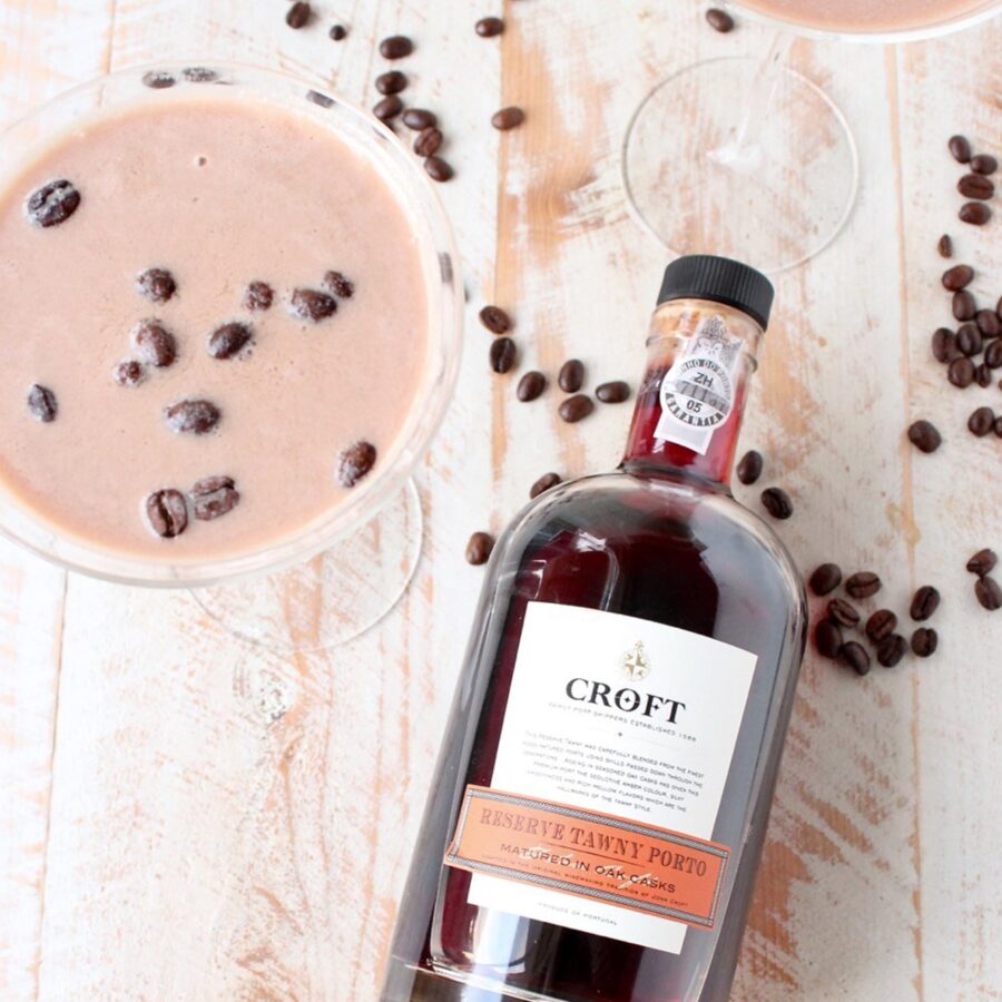 Welcome to Port Cocktails! Find the best cocktail recipes with Port Wine